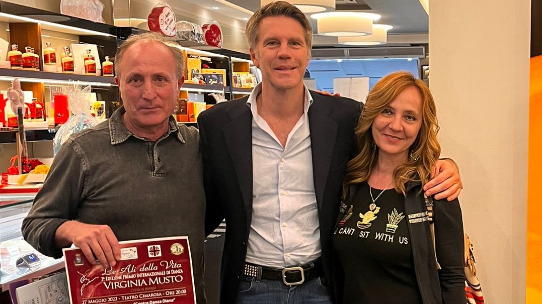 Aversa, Emanuele Filiberto testimonial del Premio Virginia Musto - Pupia.tv